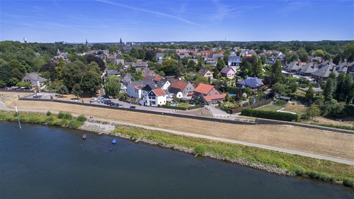 Aanbesteding zelfsluitende kering in Steyl - Waterschap Limburg