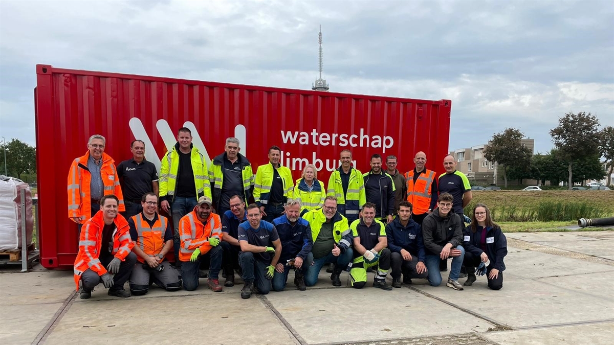 Internationaal bezoek bij geslaagde oefendag | Waterschap Limburg